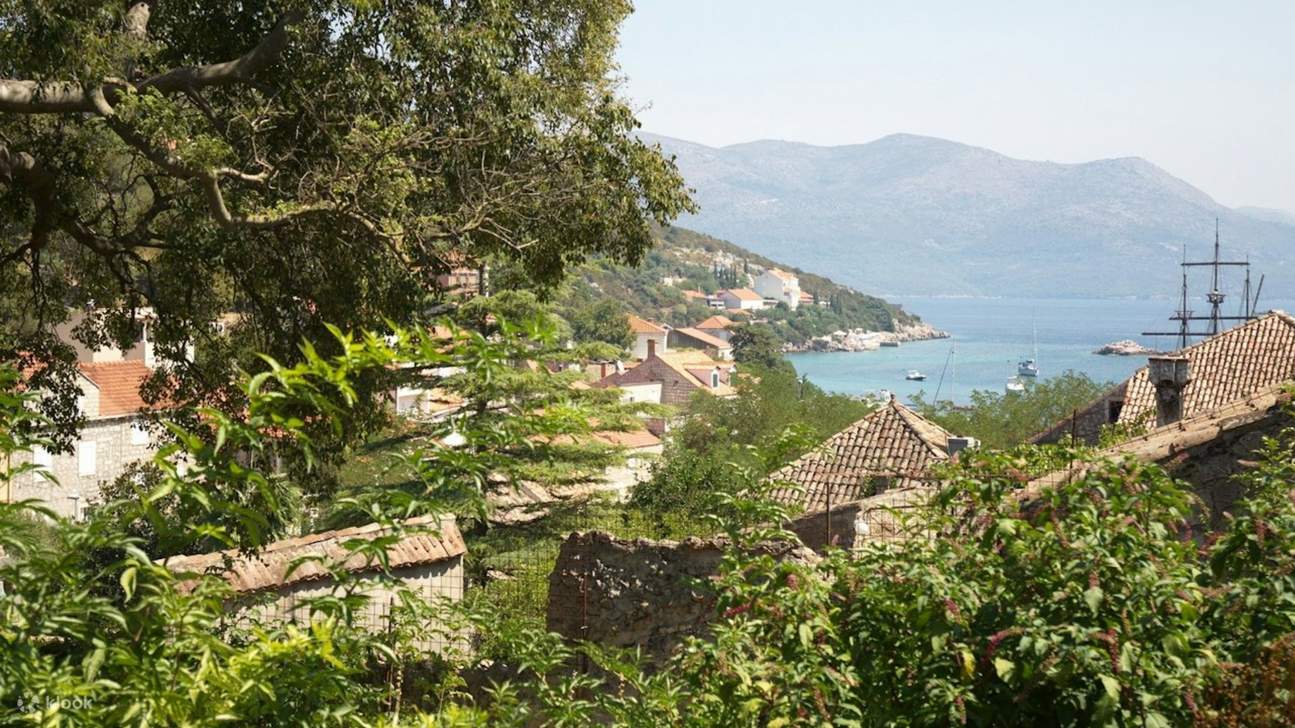 Elaphite island hopping cruise on Karaka ship - Klook