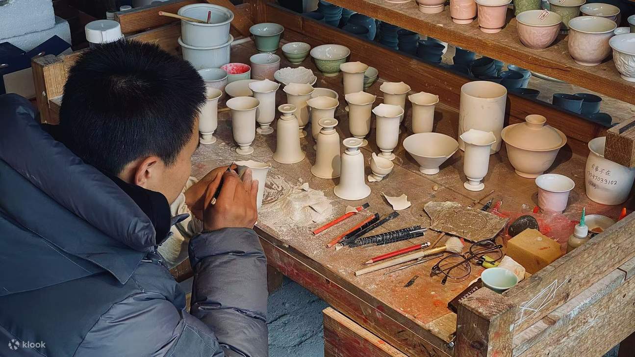 Jingdezhen China Ceramics Museum + Taoyangli 1-day tour (one group ...