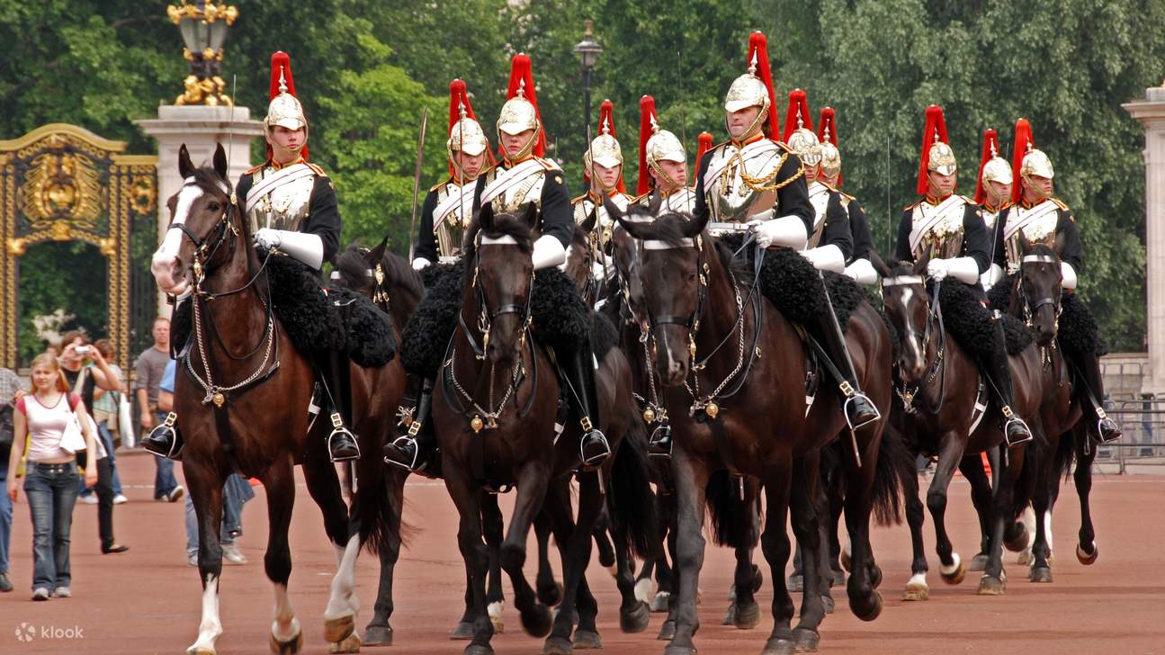 Changing of the Guards and Tower of London tour in London - Klook Australia