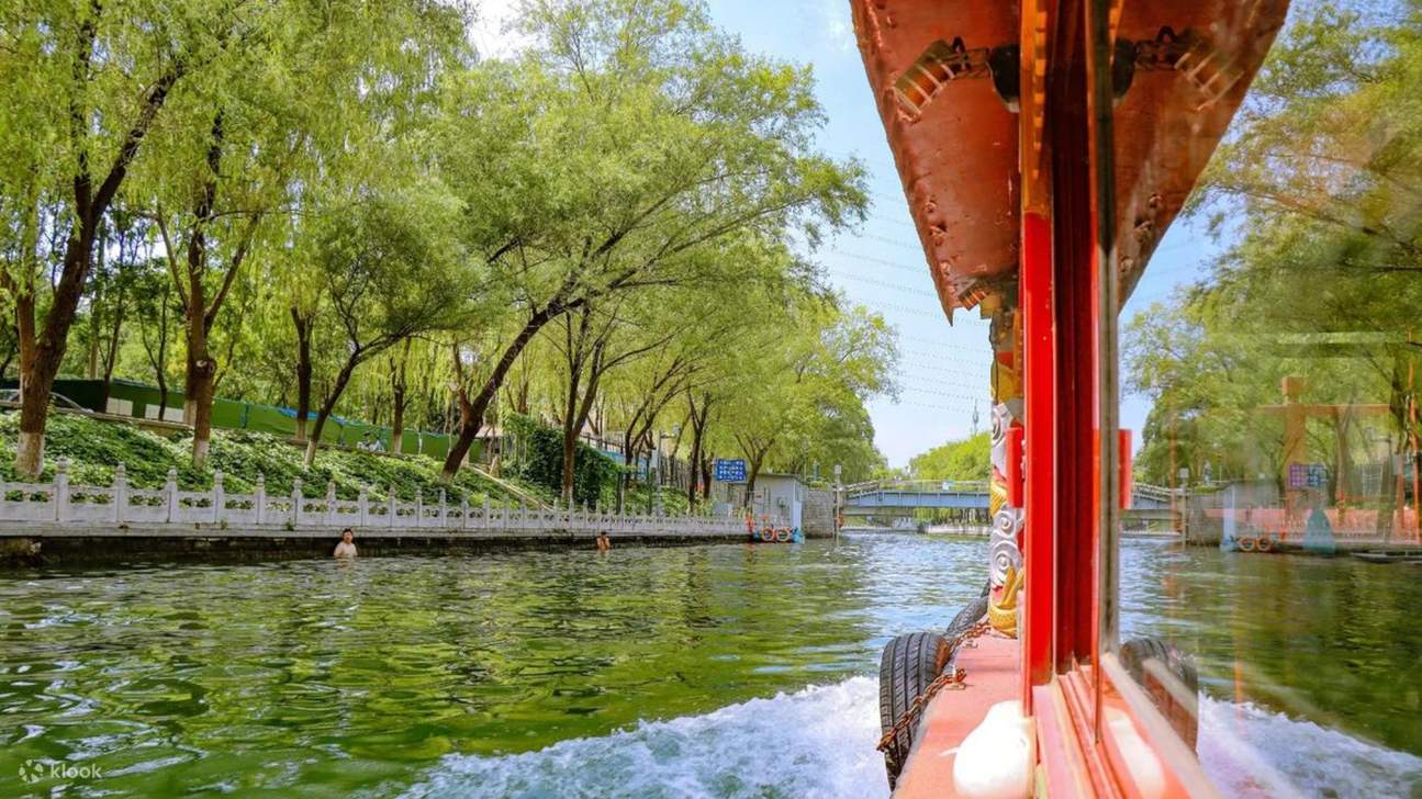 Summer Palace ticket + English guidebook - Klook