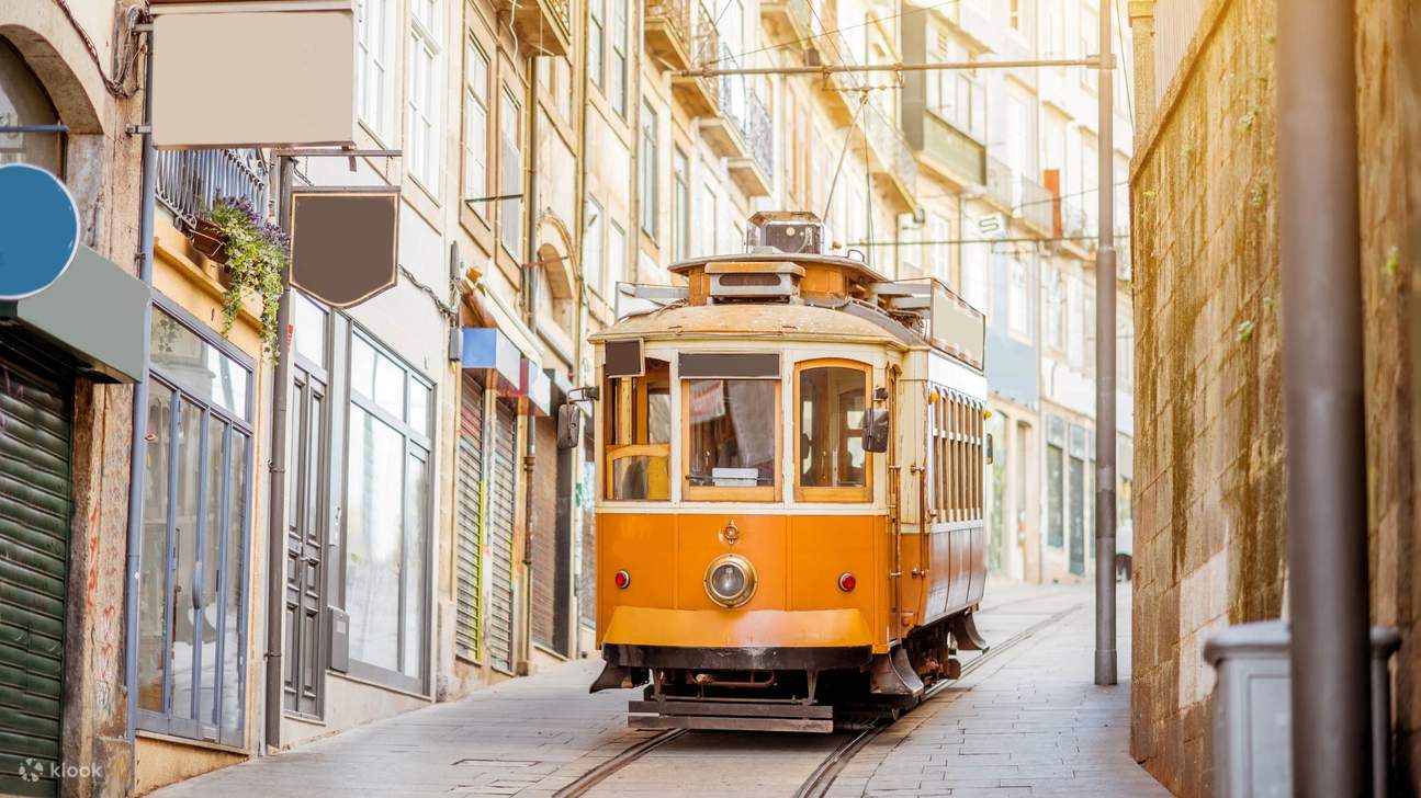 Porto walking tour with optional Fado show - Klook