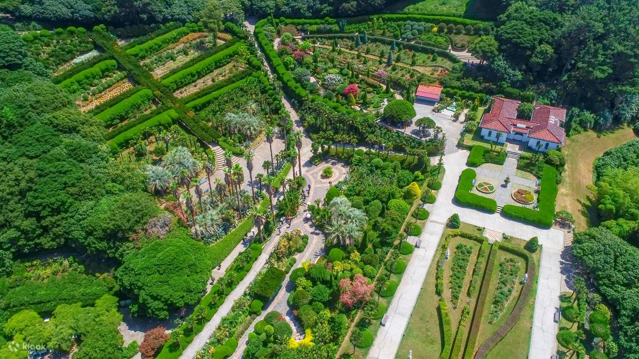 Oedo Island Tour from Busan: Maemiseong Castle, Windy Hill, Cruise - Klook