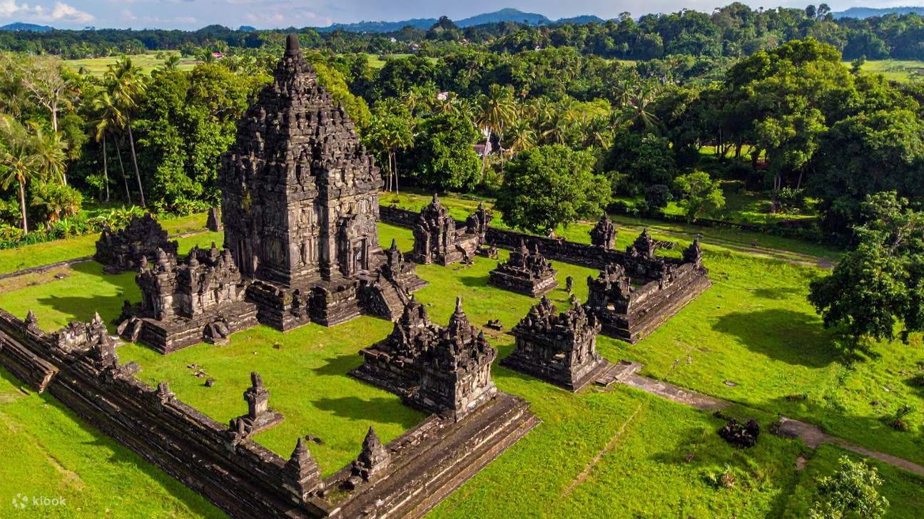 Yogyakarta Hidden Temples Tour Multilingual Guide (CN, JP, Germany ...