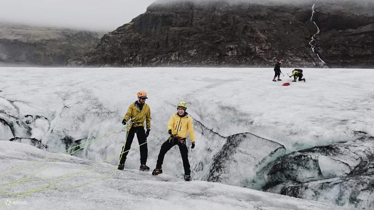 Ice climbing and glacier hiking tour in Solheimajokull - Klook Singapore
