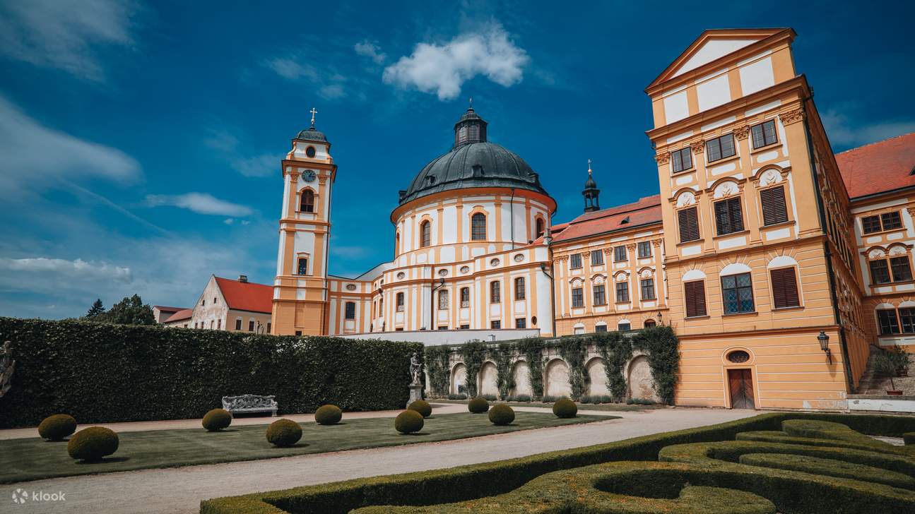 UNESCO and Czech Republic Day Tour From Vienna - Klook Hong Kong