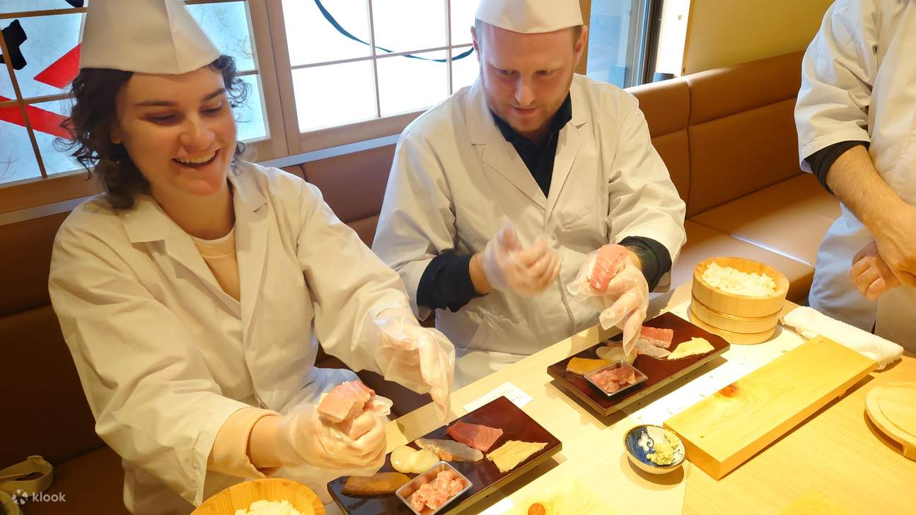 2 Jam Bergabung di Koki Sushi Profesional Akasaka Rasakan pengalaman ...