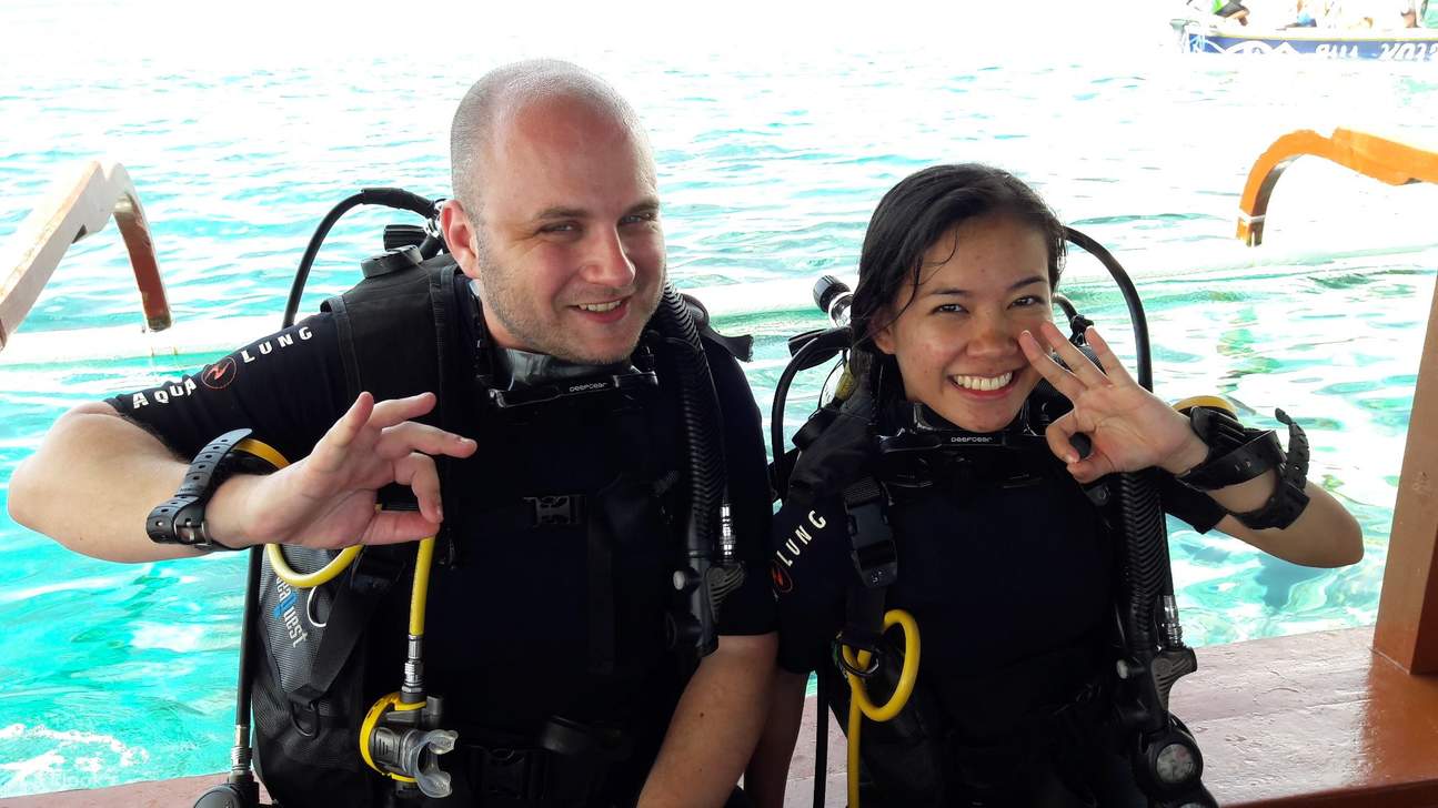 Experience Premium Discover Scuba Diving in Lombok with PADI 5 Star ...