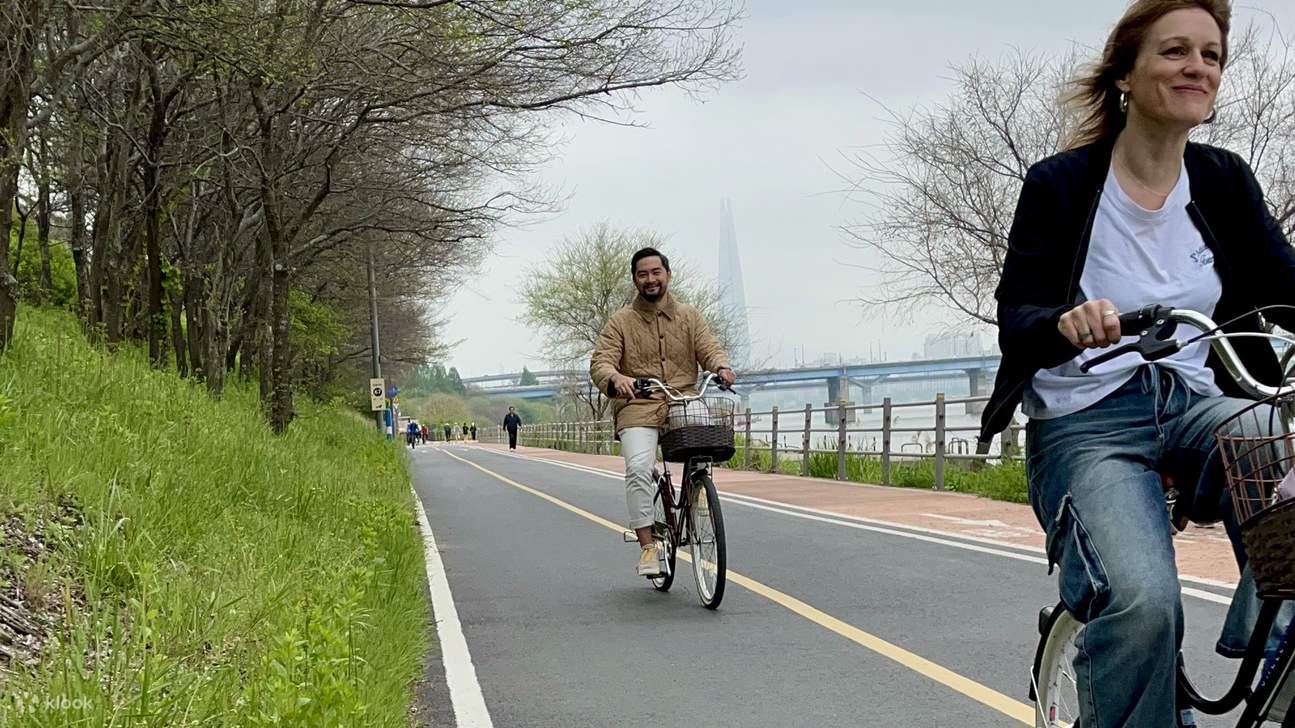 Nature Bike Tour in Han River & Seoul Forest - Klook India