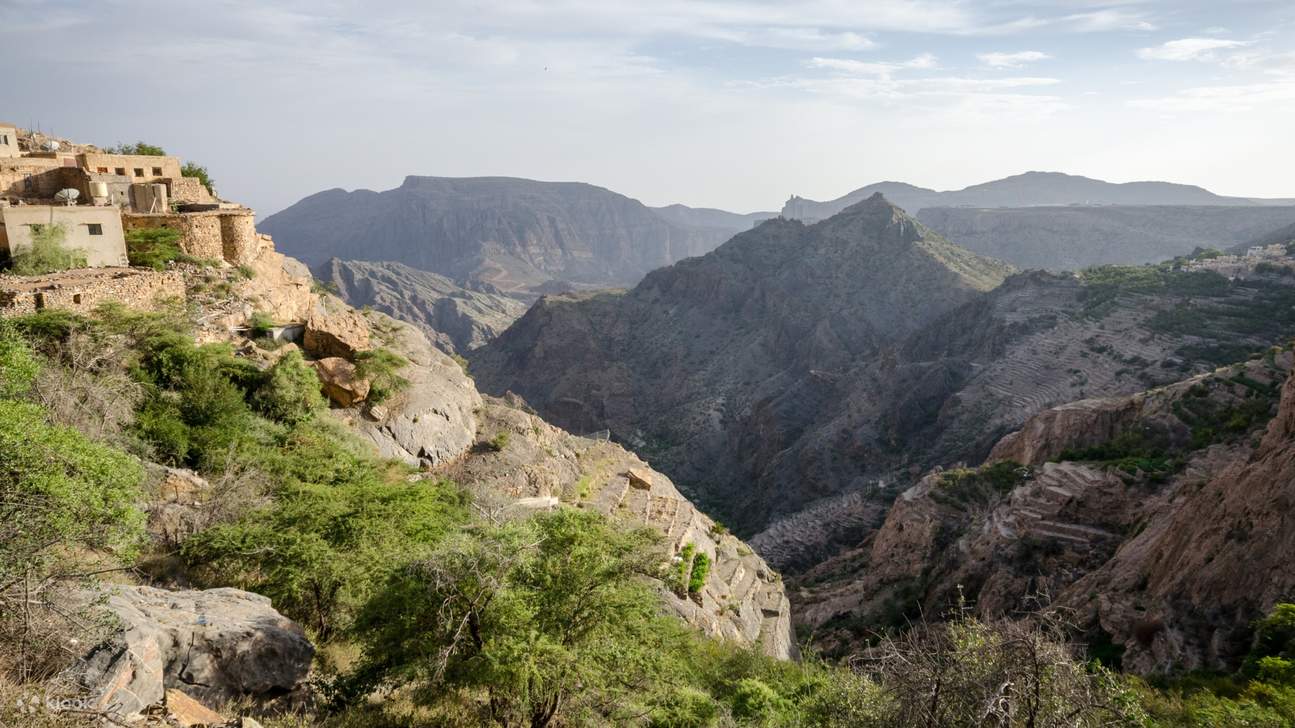 Al Jabal Al Akhdar Via-Ferrata klimervaring in Oman - Klook Nederland