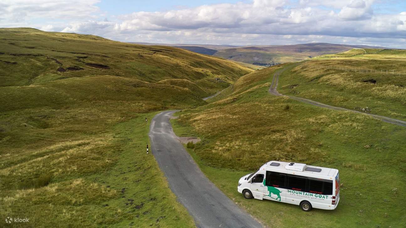 North York Moors, Byland Abbey & Helmsley full-day tour from London ...