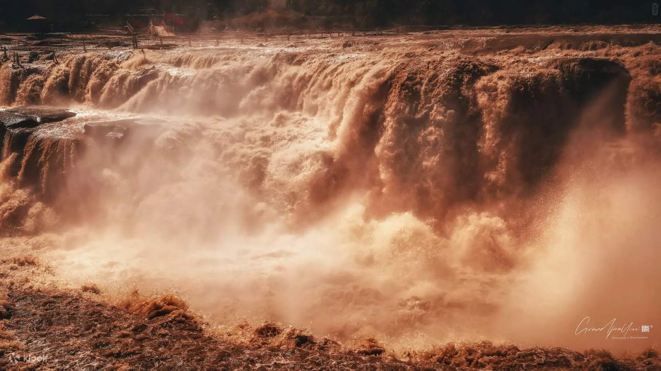 1-Day Tour of Hukou Waterfall and Yellow Emperor's Mausoleum in Xi'an ...