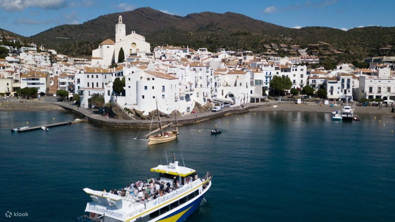 Catamaran cruise experience and free time in town in Costa Brava ...