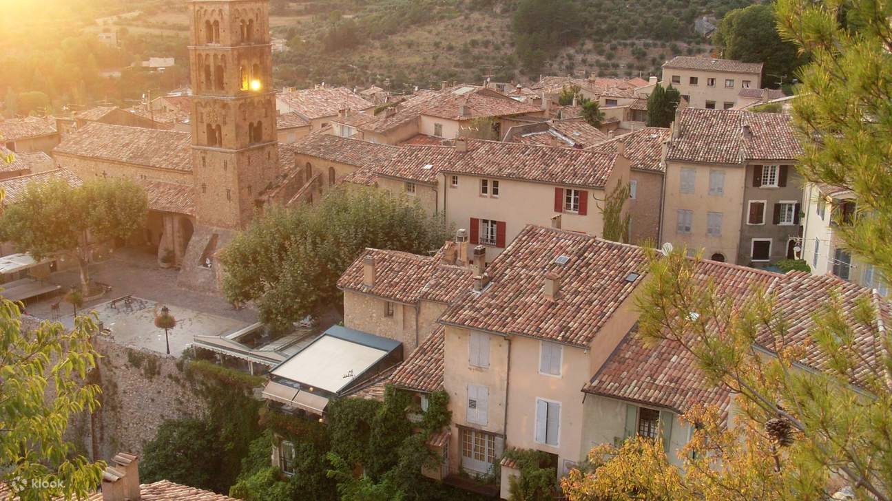 Tur Moustiers Sainte Marie dan Verdon Canyon dari Aix en Provence ...