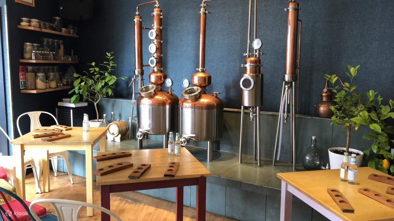 Immersive Gin tasting experience at South Loch Distillery Edinburgh ...