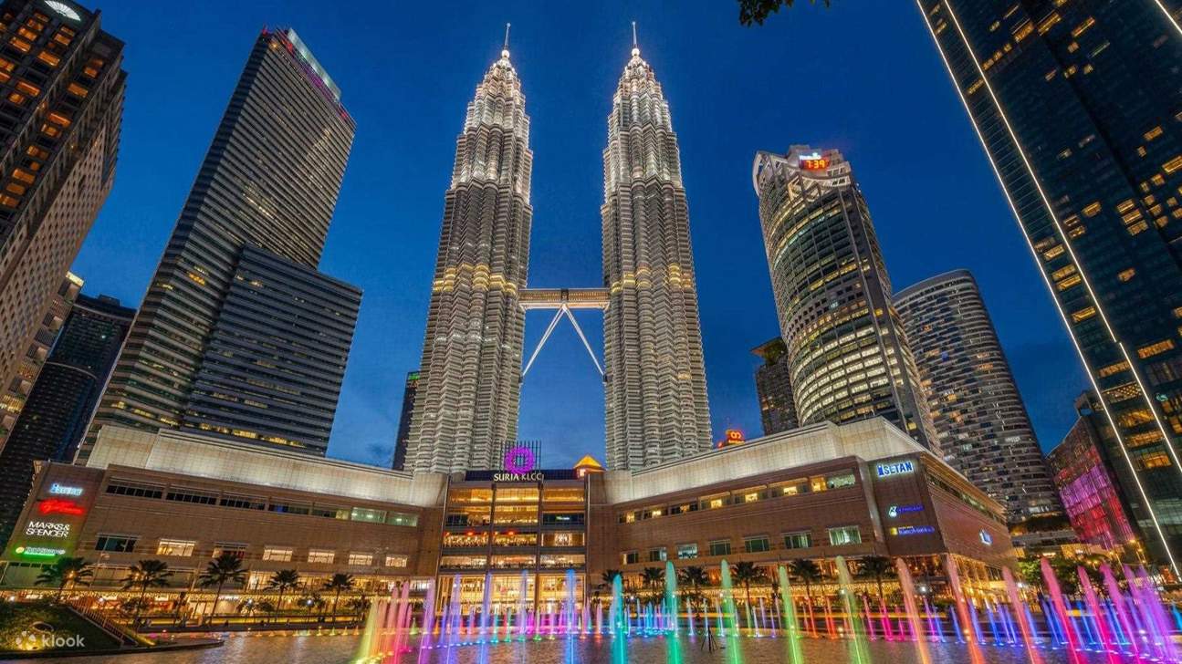 Discover Kuala Lumpur City Lights and Batu Caves on a Night Tour - Klook