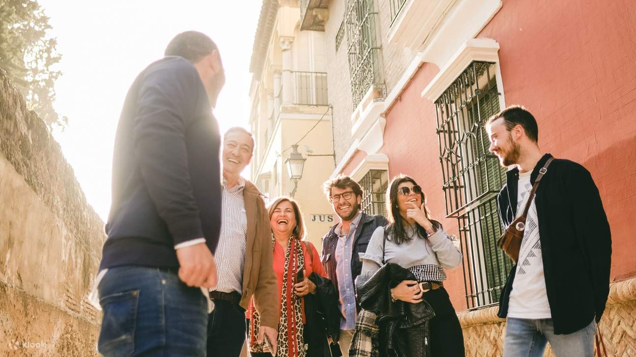 Jewish Quarter discovery tour in Seville - Klook Australia