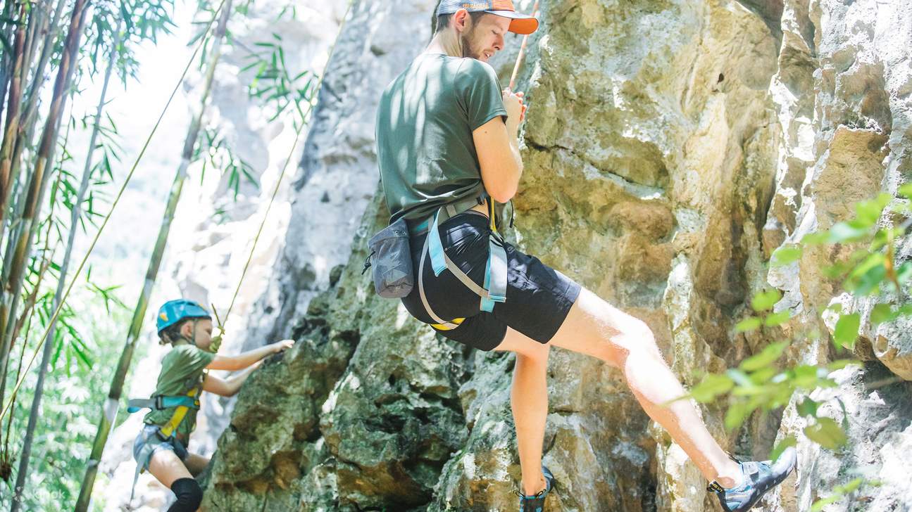 Guilin Yangshuo Outdoor Rock Climbing Experience Half Day Tour - Klook