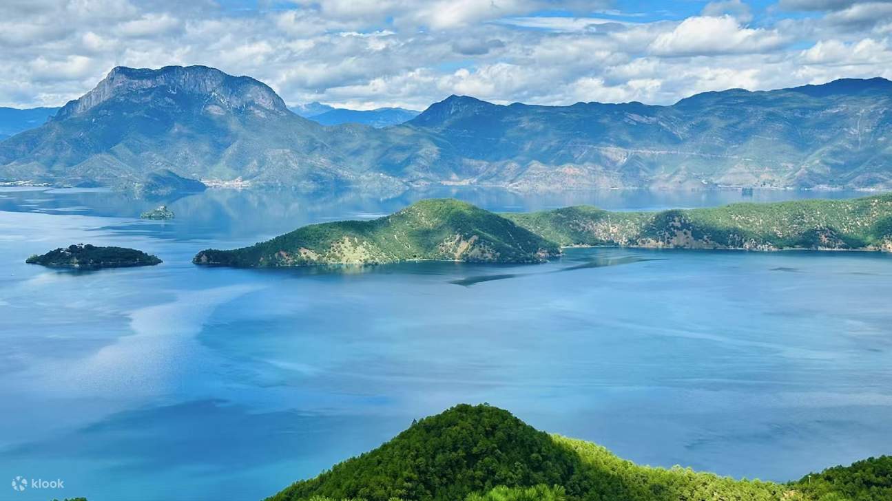 Yunnan Lijiang Lugu Lake One-Day Tour (2~15 people small group ...