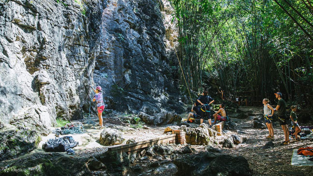 Guilin Yangshuo Outdoor Rock Climbing Experience Half Day Tour - Klook