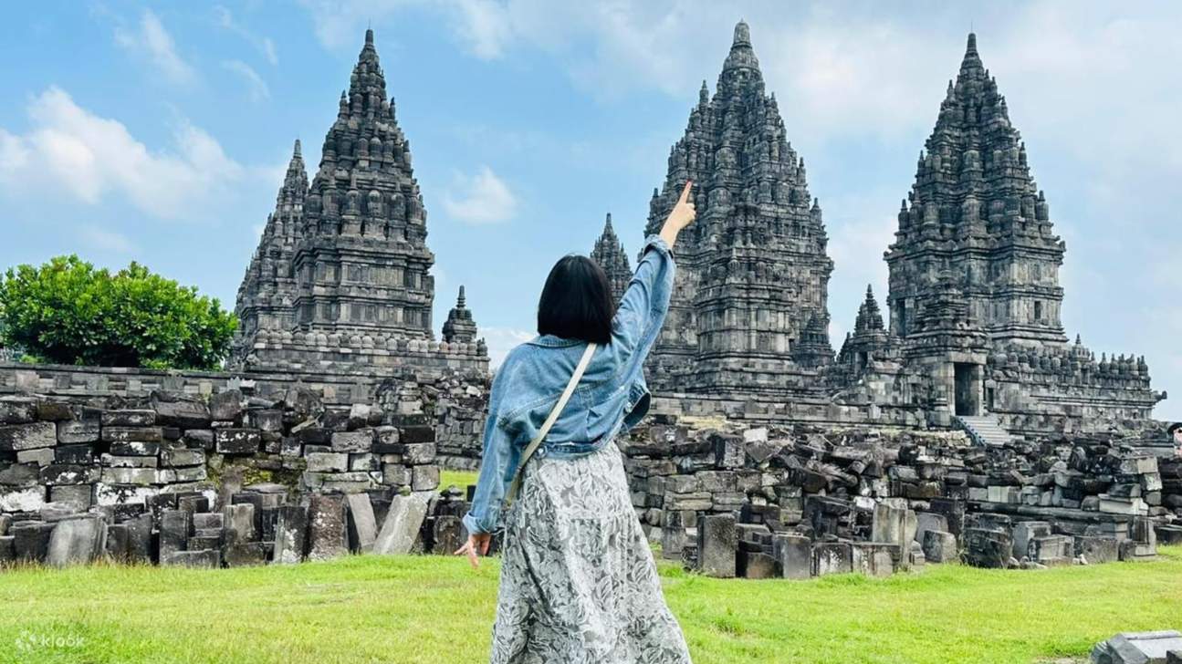 Yogyakarta Hidden Temples Tour Multilingual Guide (CN, JP, Germany ...