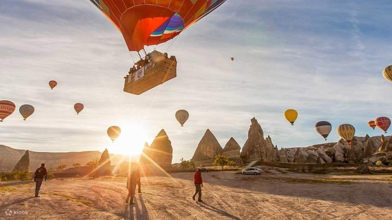 La mejor experiencia en globo aerostático en Capadocia con traslados al ...