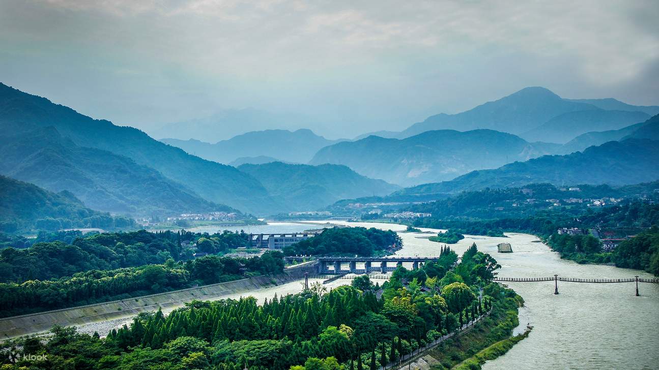 Suburbs of Chengdu: Optional one-day tour of Dujiangyan/Giant Panda ...