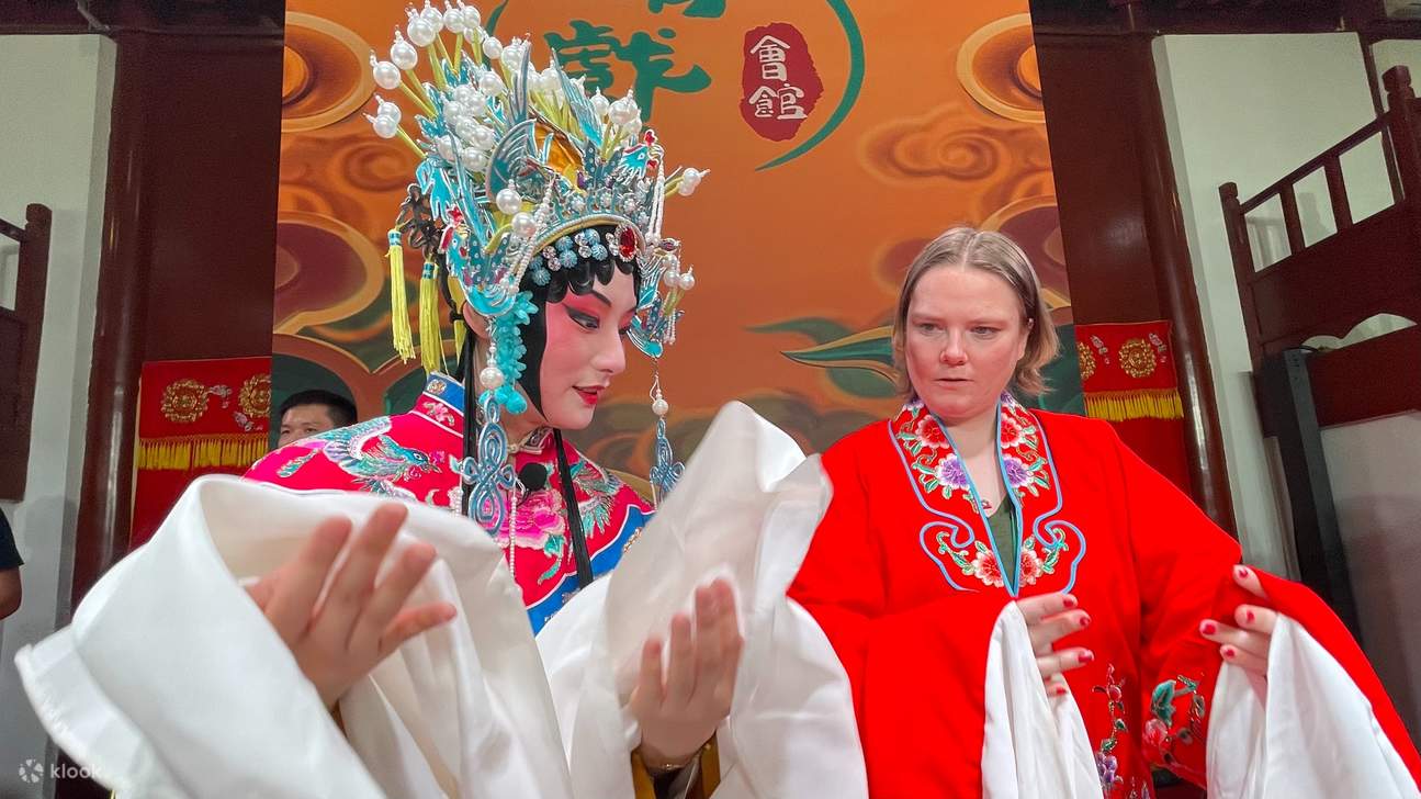 Beijing: Special Experience: Roast Duck and Peking Opera (Quanjude ...