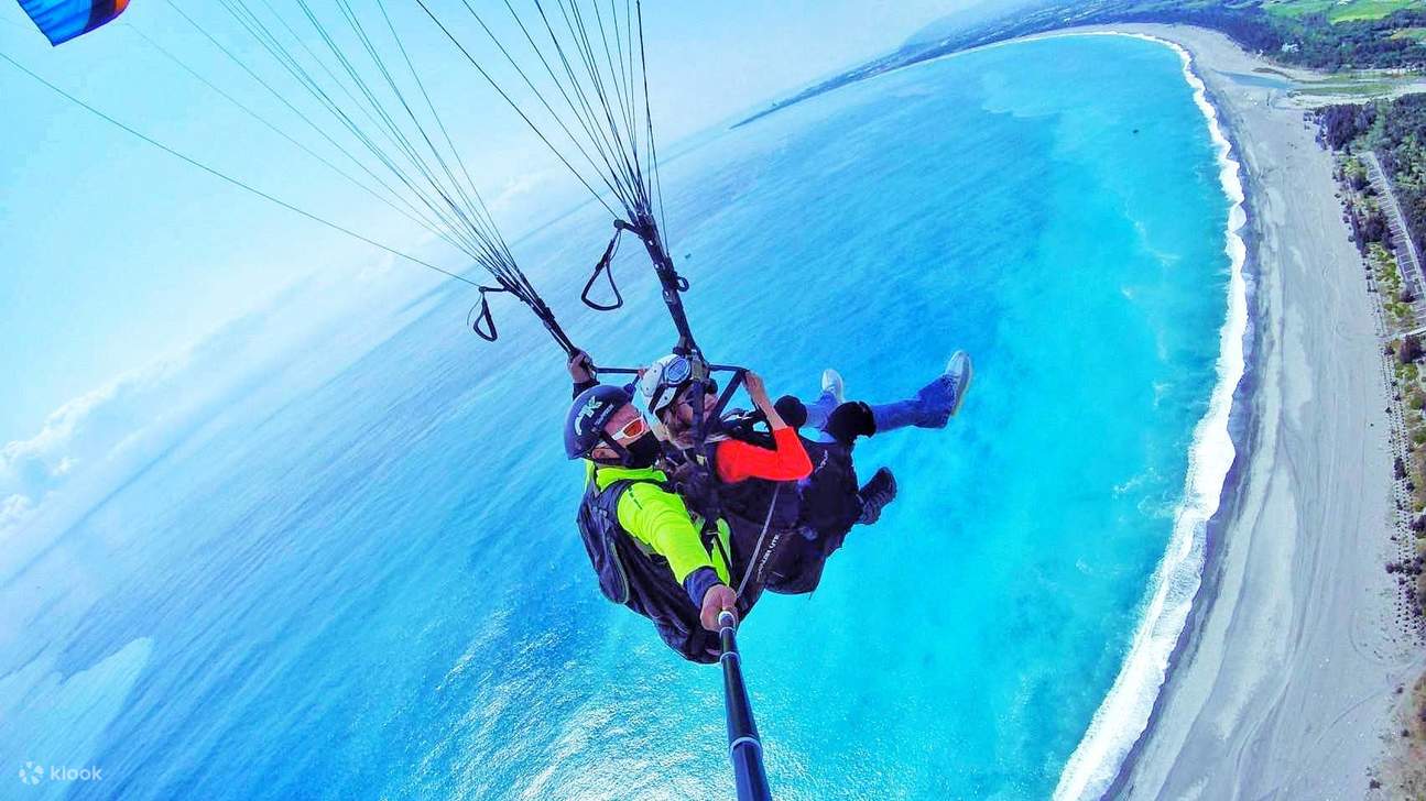 Hualien: Taroko Bradan Flying Base - Paragliding Experience - Klook ...