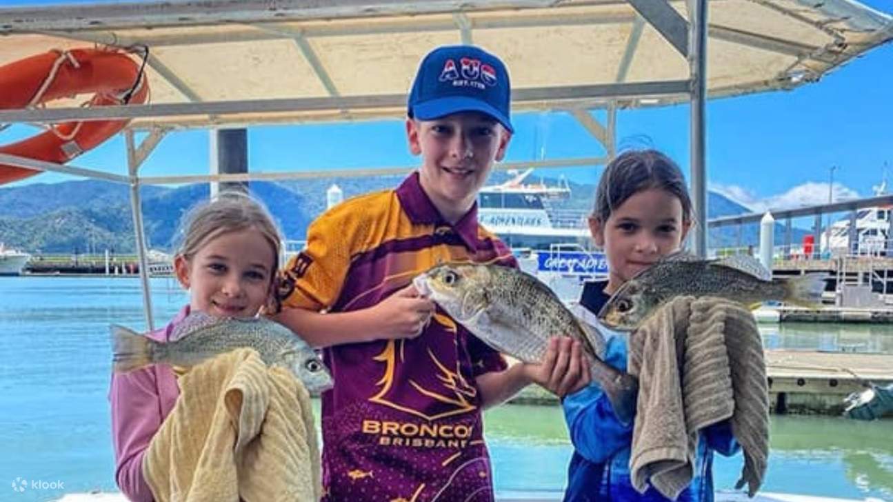 Half Day or Full Day Boat Hire in Cairns - Klook Malaysia