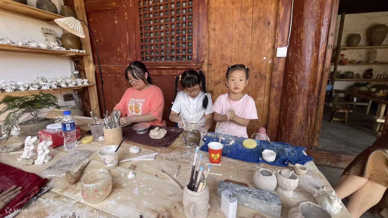 Dali Old Pottery Village Handicraft Experience - Klook United States