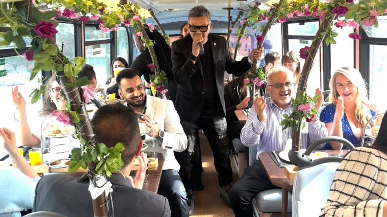 Bollywood-themed dinner experience on a bus with a live singer - Klook ...