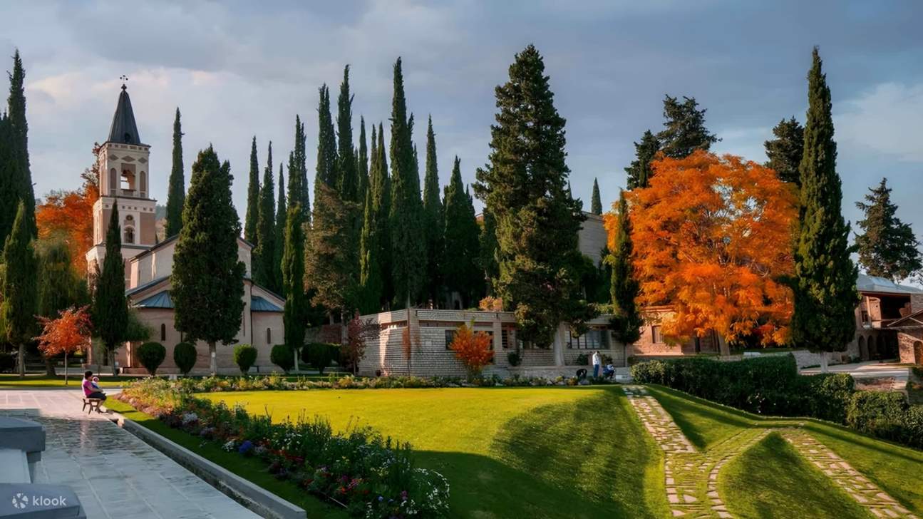 Tbilisi: Kakheti, Signaghi, & Chateau Tour with Wine Tasting - Klook India