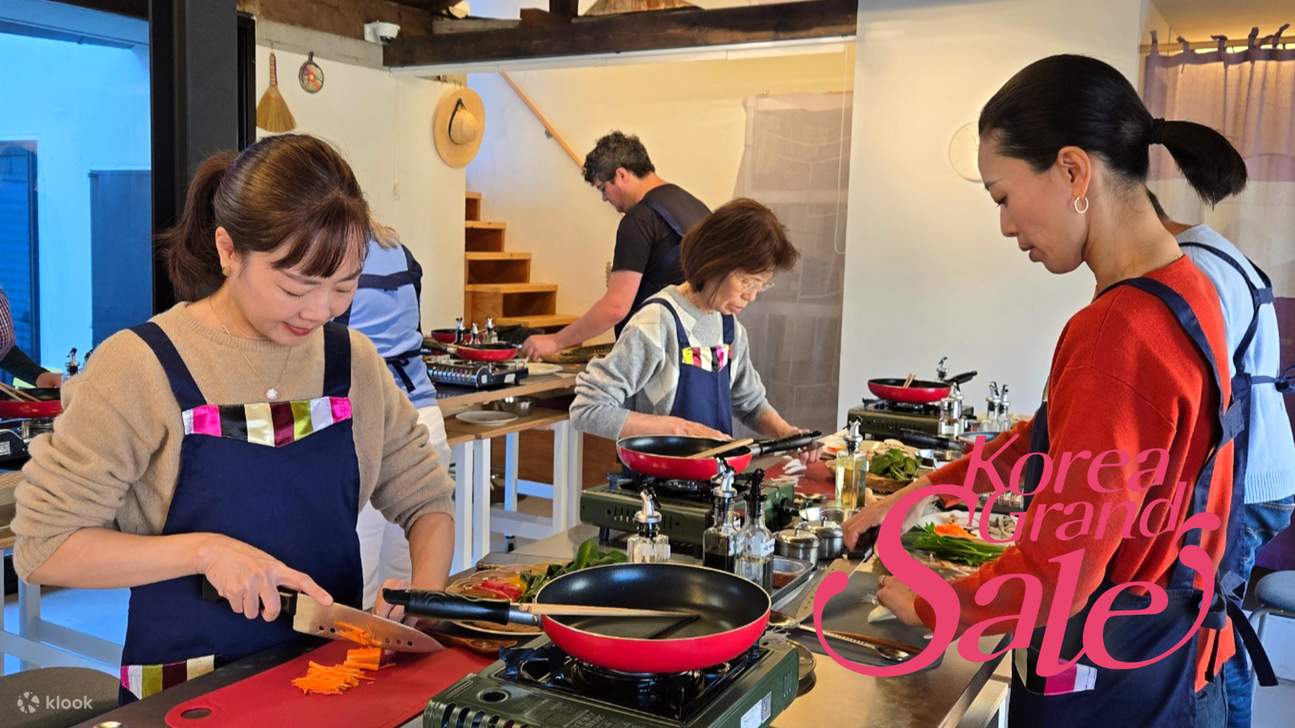 Discover Your Personal Spicy Flavor: Korean Cooking Class - Klook ...
