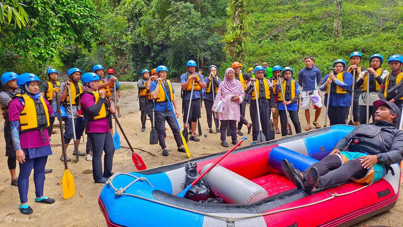 Adventure White Water Rafting Gopeng, Perak Half Day Trip - Klook ...