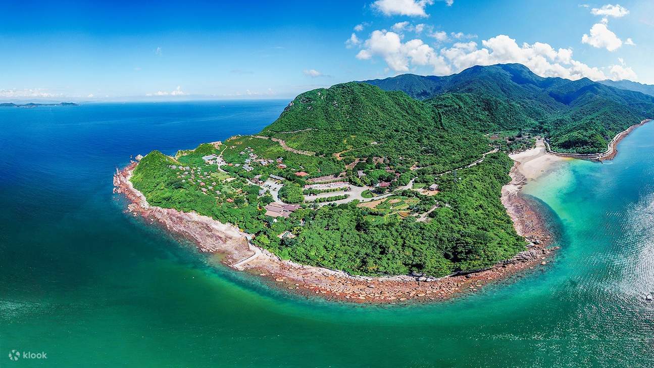 Shenzhen Private Day Tour: Yangmeikeng, Luzui Villa, Dapeng Fortress ...