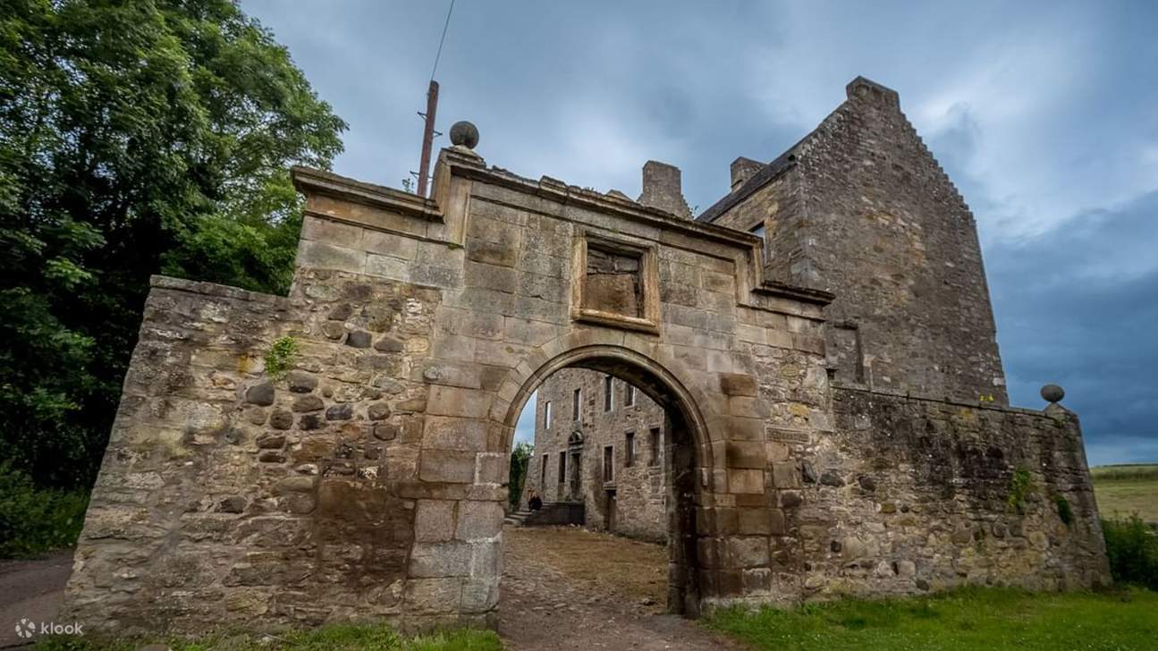 Outlander castles and the Scottish countryside tour from Glasglow ...