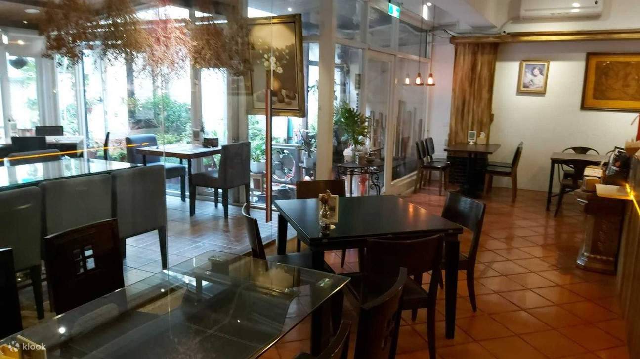 [Online Reservation] Cubby Cafe Bar at MRT Cultural Center Station ...