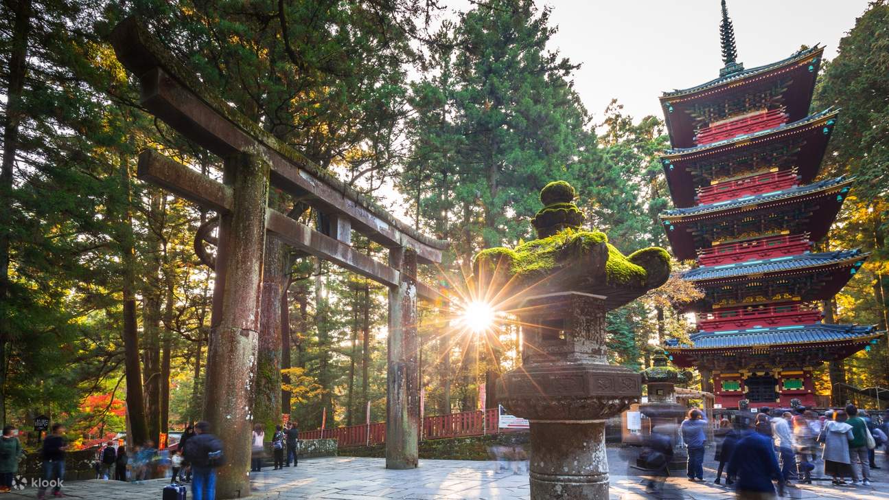 One-Day Pilgrimage to Nikko's World Heritage Sites from Tokyo: Tōshō-gū ...