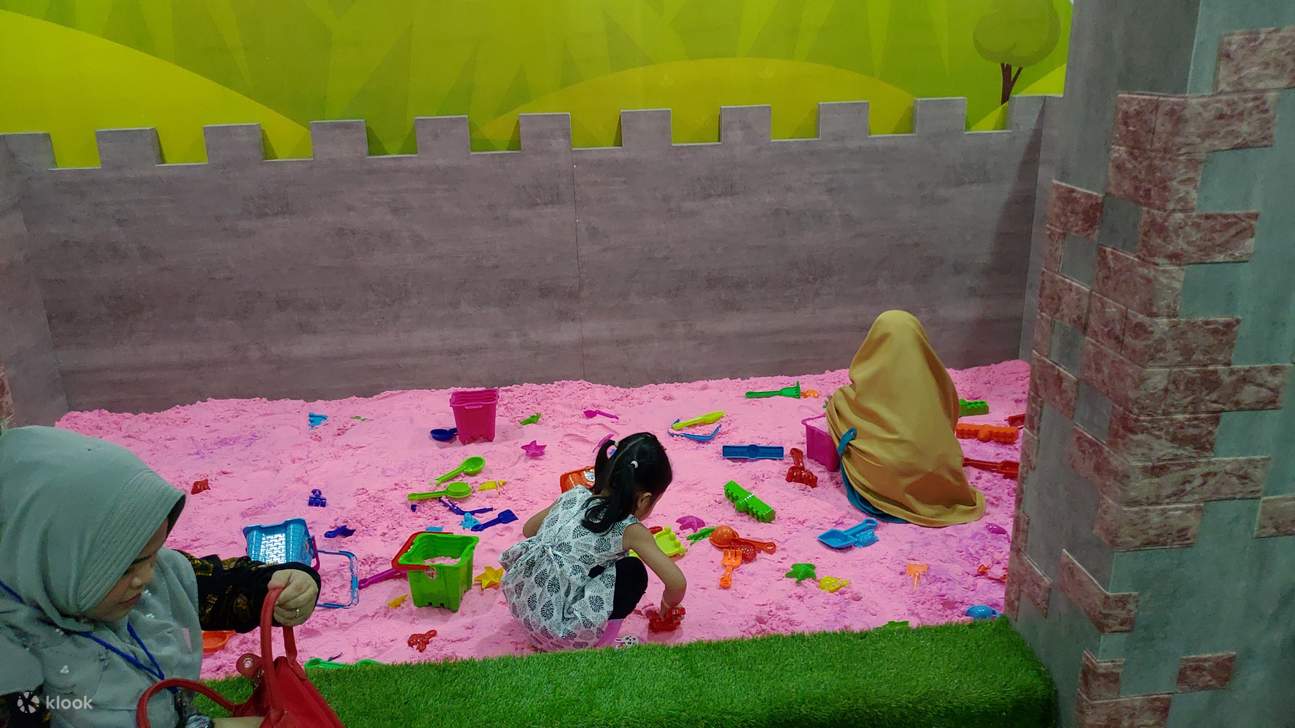 Happy Kiddy Playground Admission in Diamond City Mall in Batam - Klook ...