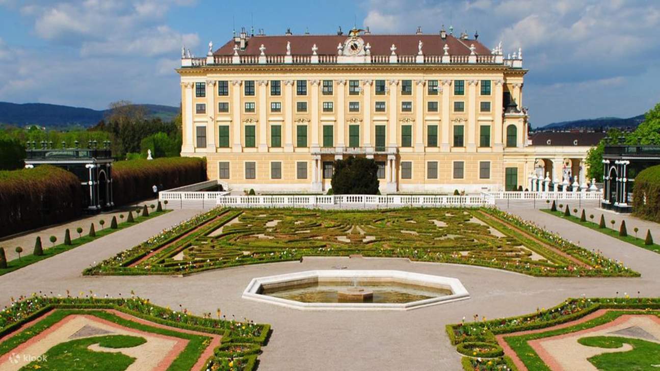Schonbrunn Palace and gardens small group tour (Chinese/Korean) - Klook ...