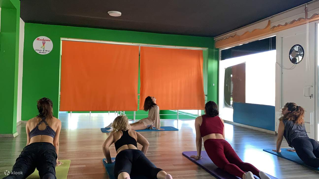 Morning Wellness: Yoga and Healthy Turkish Breakfast with Locals - Klook