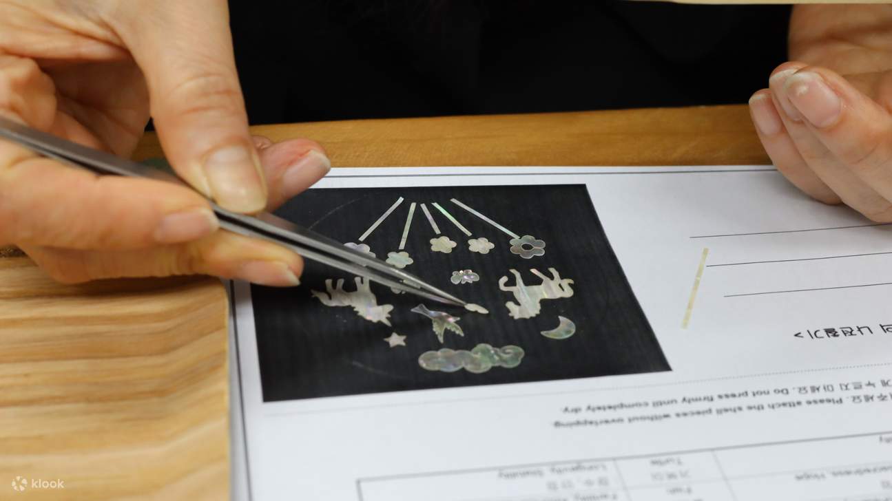 Seoul Traditional Korean Craft Class - Najeonchilgi Mother-of-Pearl ...