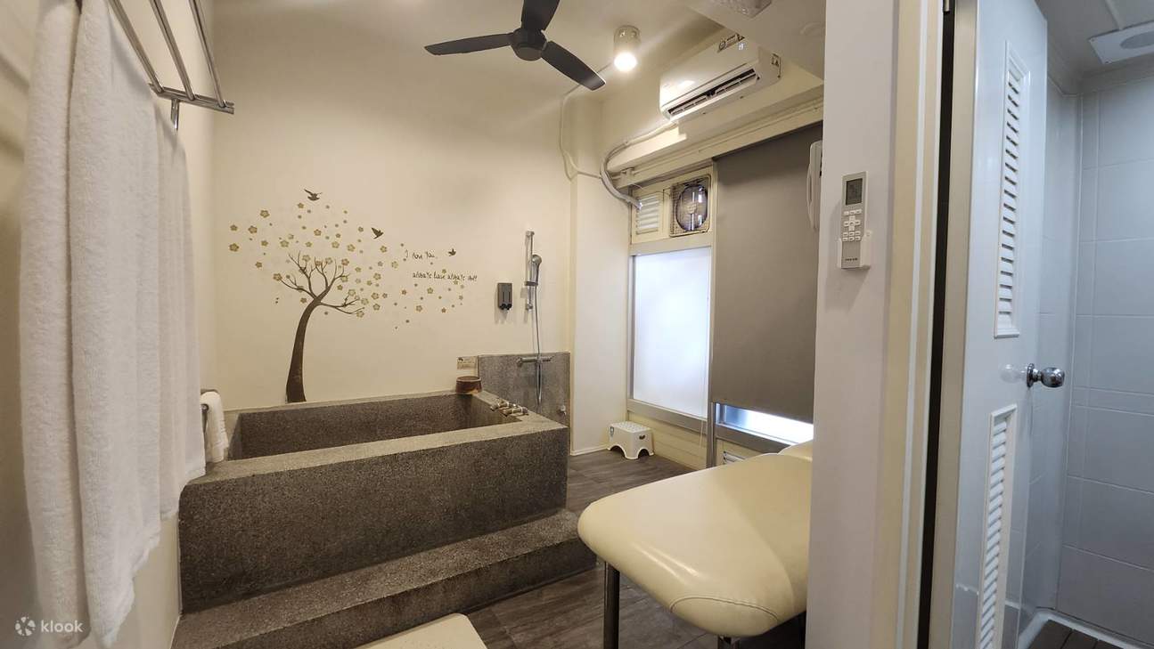 Yilan: Jiaoxi NO.9 HOTEL - Hot Spring Experience in a Double Room ...