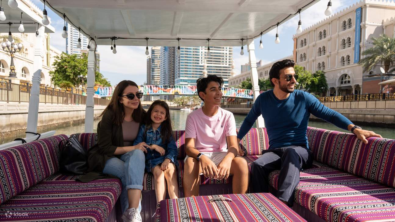 Pengalaman menaiki bot abra peribadi di Sharjah - Klook Amerika Syarikat