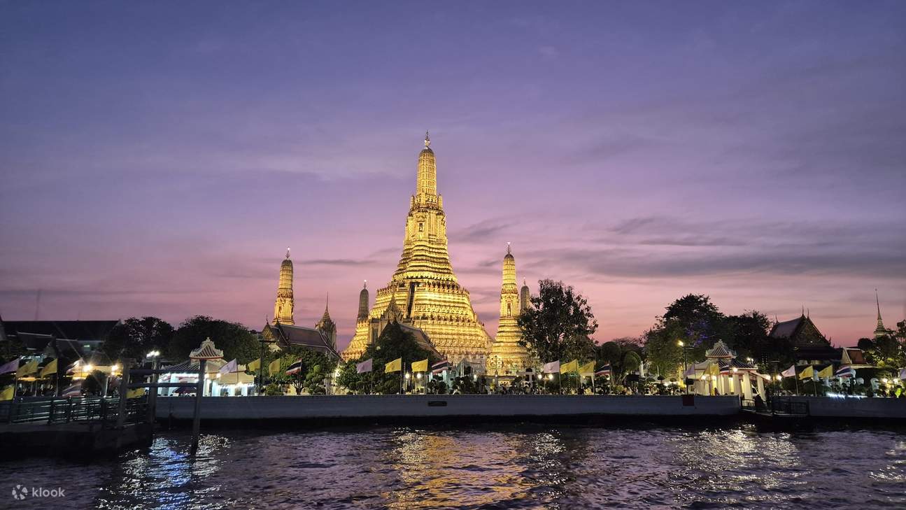 New Horizon Cruise: Elegant Dinner Cruise on Bangkok's Chao Phraya R ...