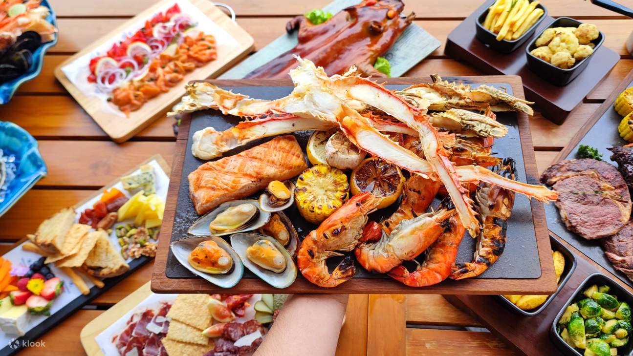 Seafood Buffet at FLOW, Millennium Hilton Bangkok - Klook New Zealand