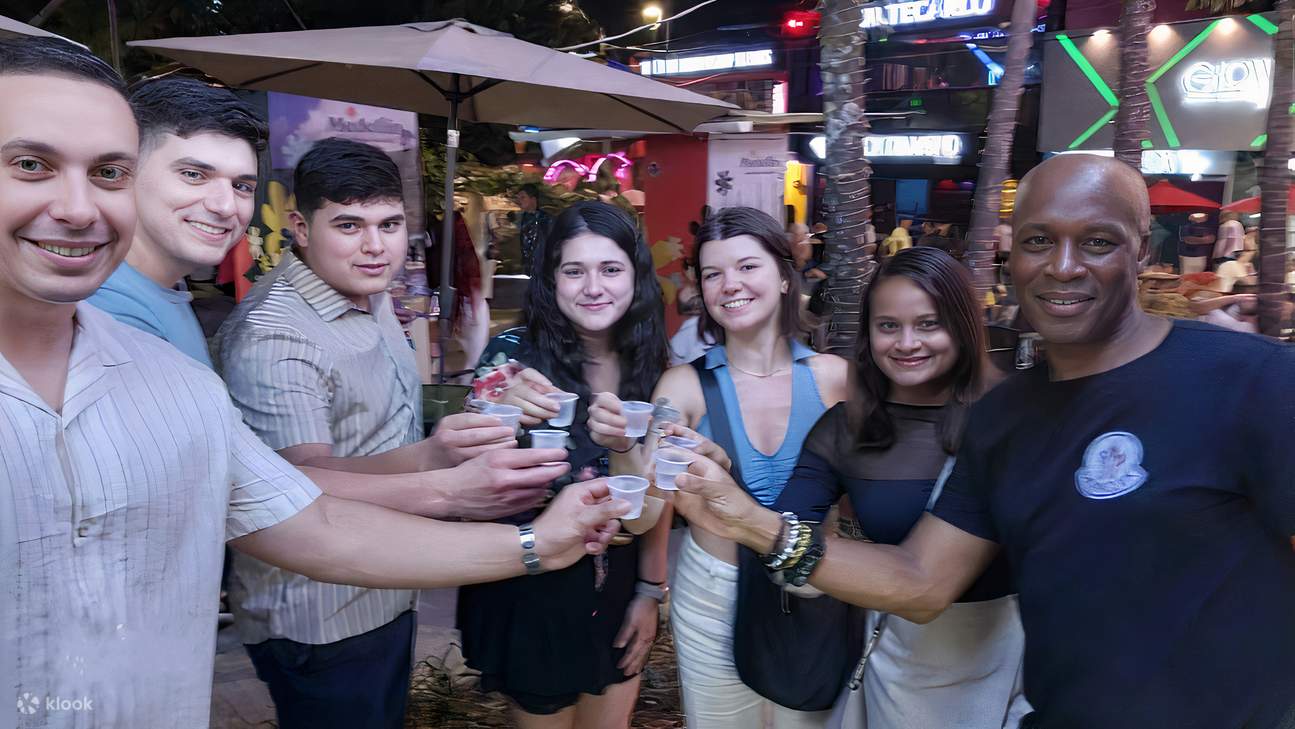 The Ultimate Medellin Nightlife Tour : Rooftops and Clubs - Klook Singapore