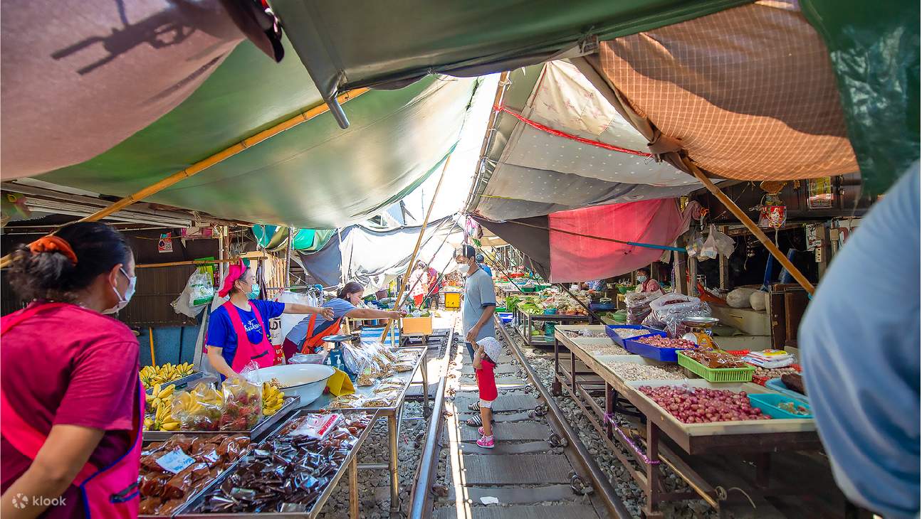 Pasar Terapung Damnoen Saduak & Pasar Kereta Api Maeklong - Klook Indonesia