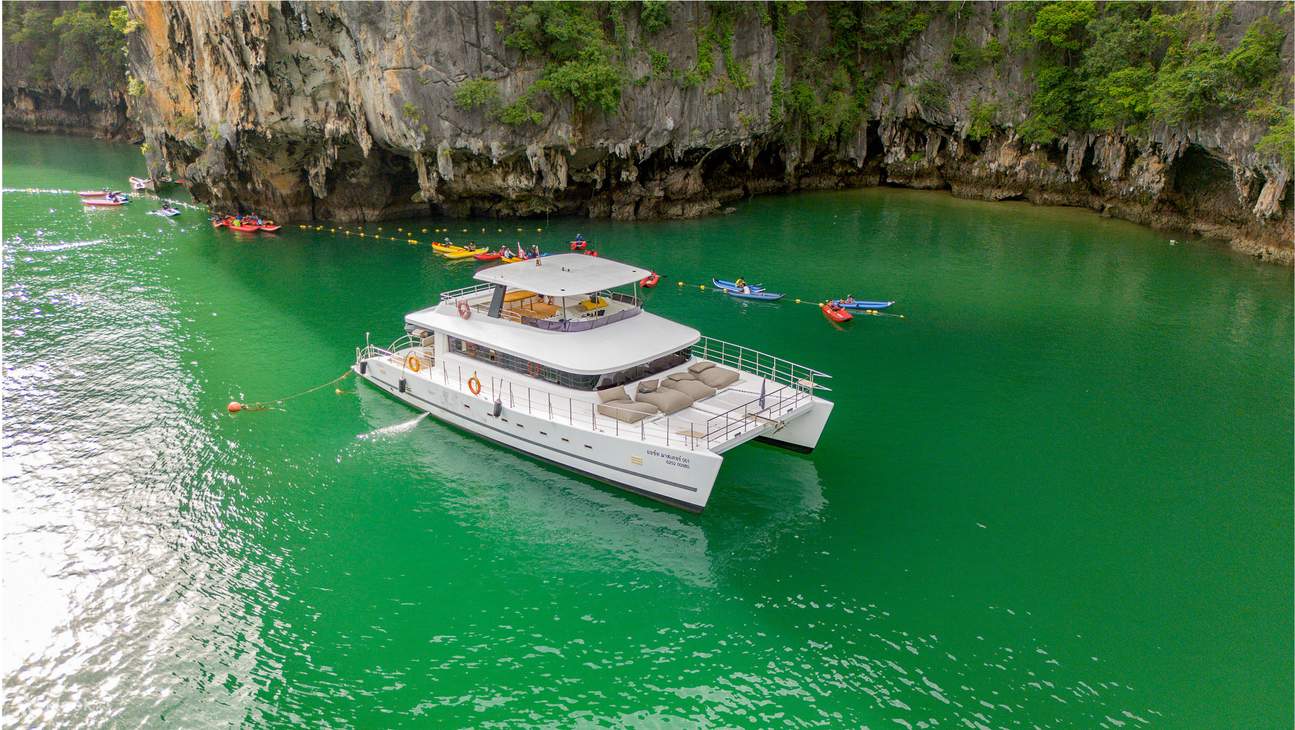普吉島：乘坐豪華遊艇遊覽詹姆斯邦德島 - Klook 客路