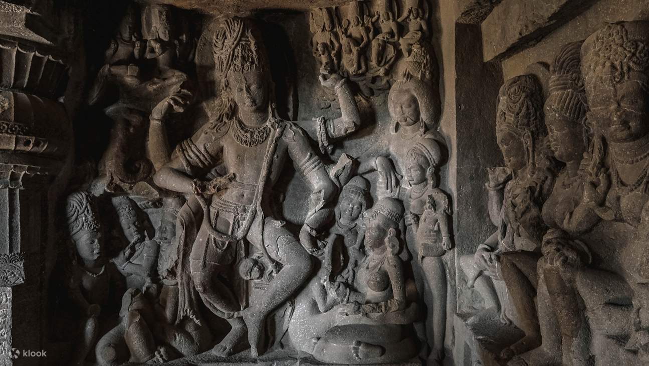 A Day Among The Gods : Ajanta and Ellora Caves Trip From Aurangabad ...